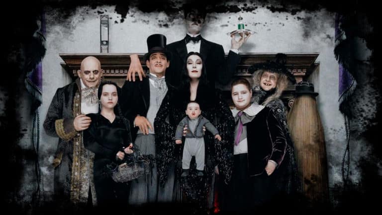 Tim Burton tem planos de trazer 'A Família Addams' novamente como Série ...