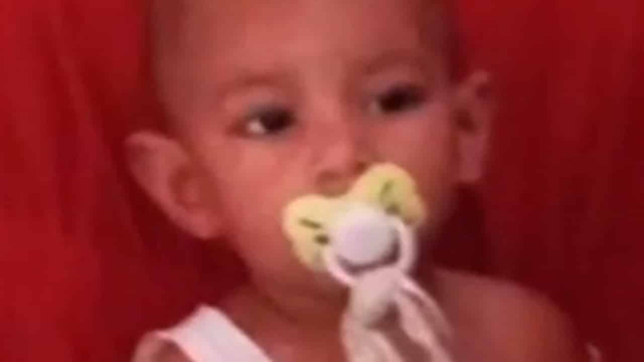 Mãe diz que filho foi escolhido para morrer em ritual • Mundo Sombrio Mãe diz que filho foi escolhido para morrer em ritual • Mundo Sombrio
