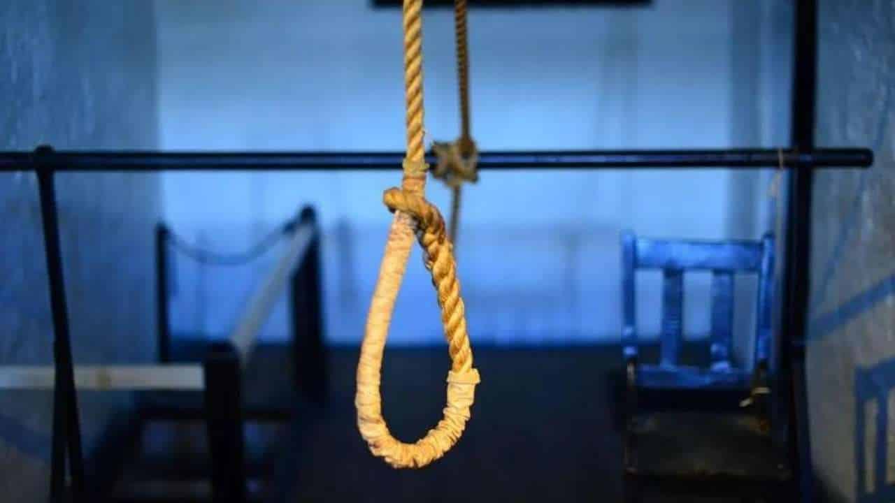 Homem condenado à morte morreu de alegria depois de saber que não seria ... Homem condenado à morte morreu de alegria depois de saber que não seria ...